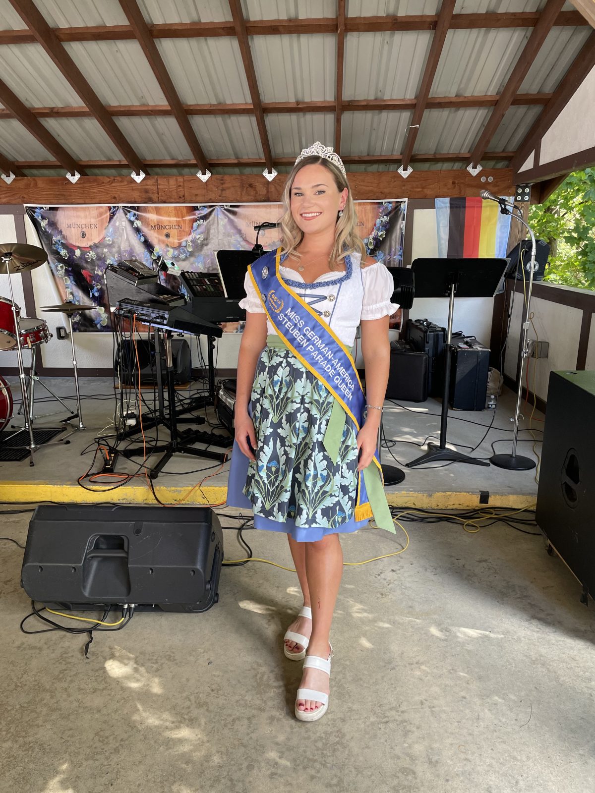 A Rare Dirndl for Miss German-America! - German-American Steuben Parade ...